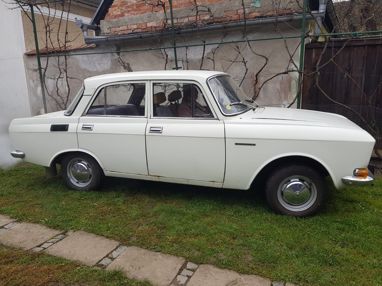 Moskvich 1500 de vânzare mașină clasică